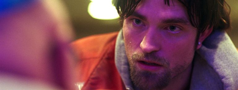 ‘Good Time’: the Safdie Brothers direct one of the best action films in ...